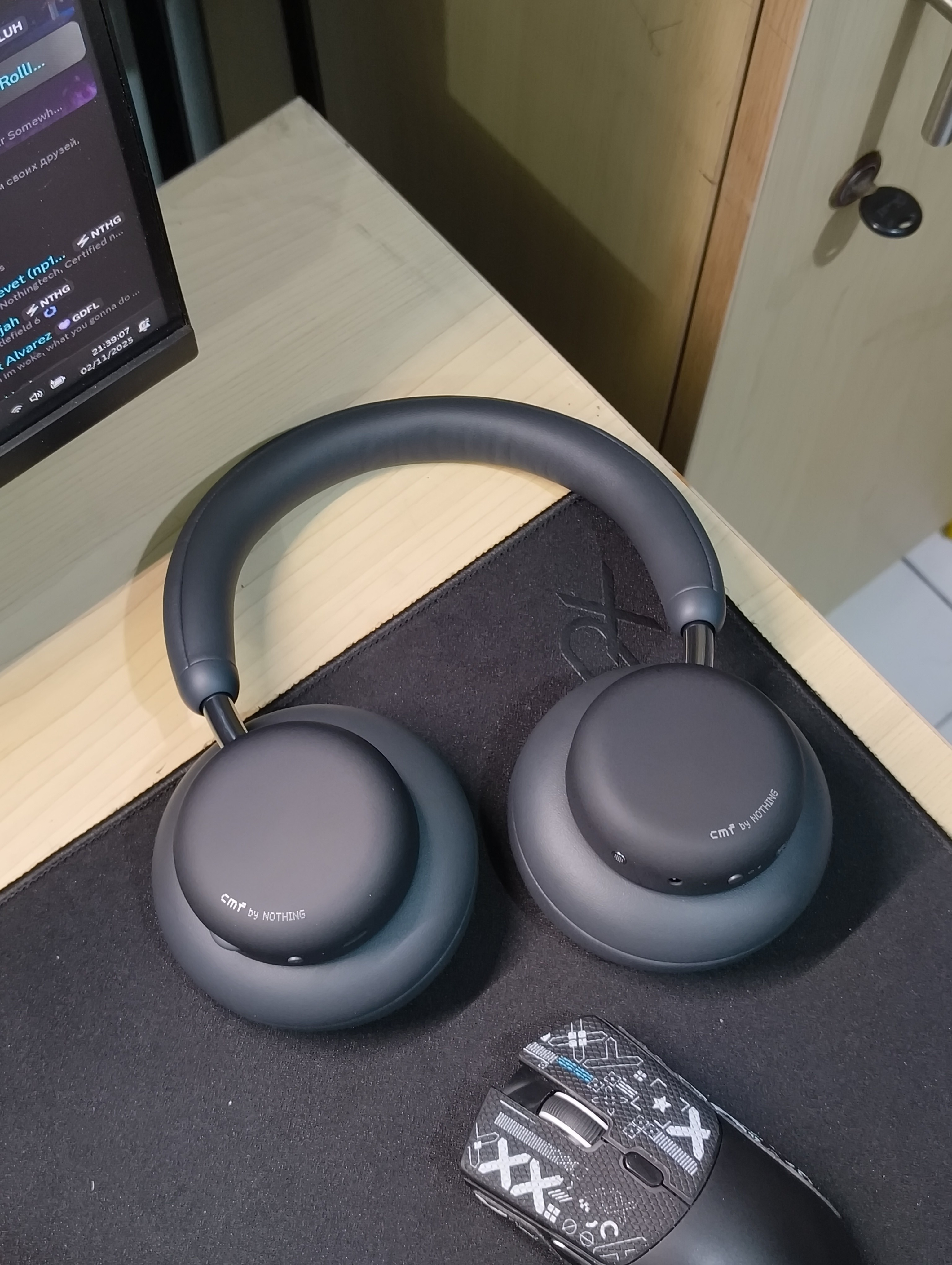 A day with CMF Headphone Pro. Unboxing + Review.